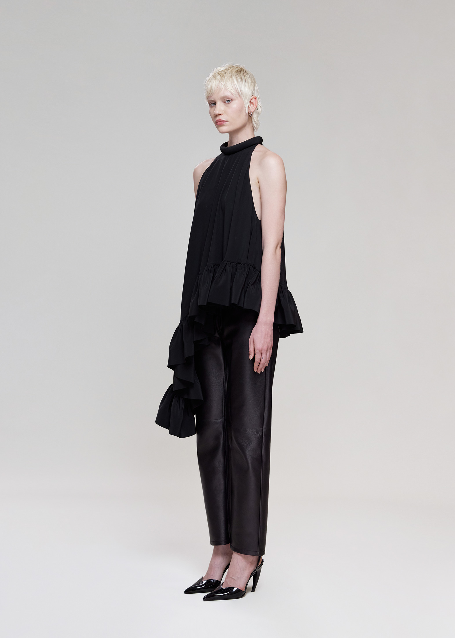 HALTER NECK TOP IN SILK WITH RUFFLE LAYERING | DEL CORE